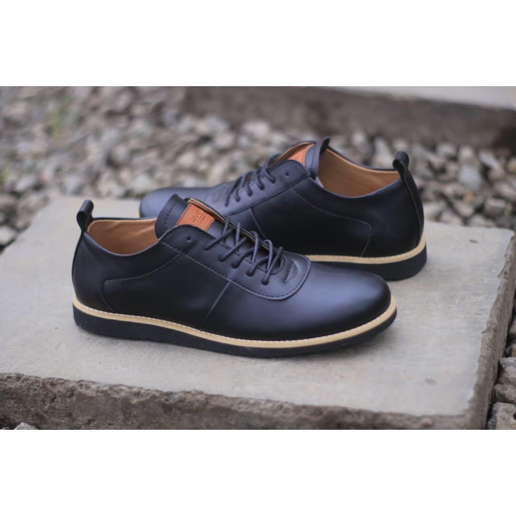 Jual SepatuFormal Pantofel pria Resmi Formal Hitam Kuliah Kondangan Kerja PNS Guru Cb 7001 slip ...