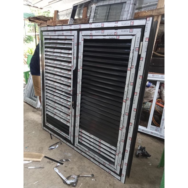 Jual Jendela aluminium jalusi 2 daun uk. 130x150 | Shopee Indonesia