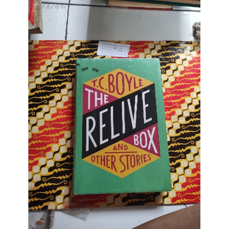 Jual Buku The Relive box and other stories by TC Boyle | Shopee Indonesia