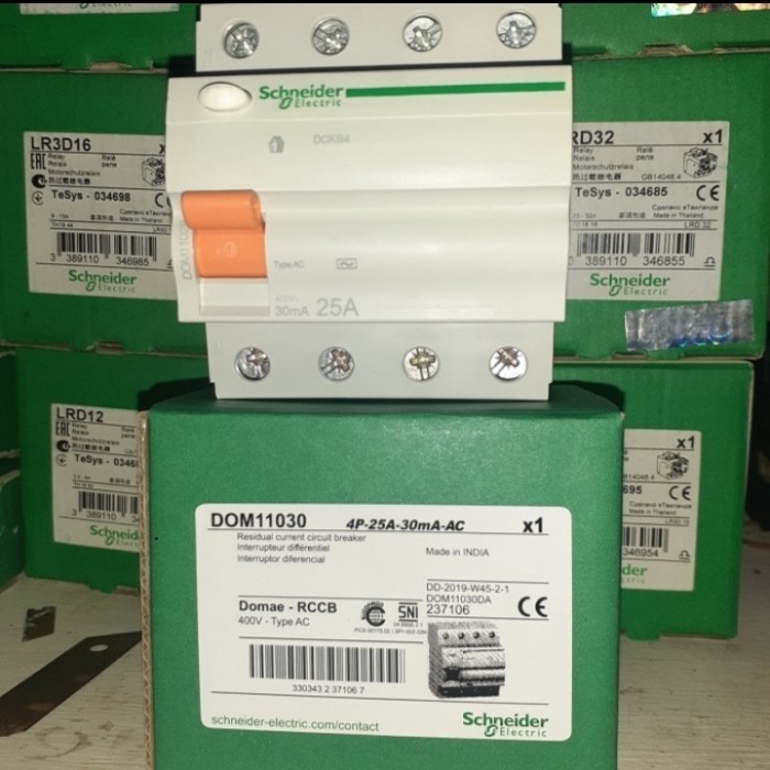 Jual SCHNEIDER RCCB ELCB 25A 30MA/300MA 3P+N DOMAE ELCB 25A 3PHASE ...