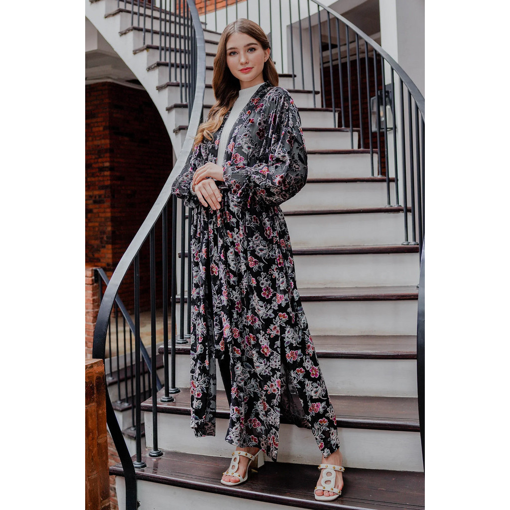 Jual Benang Jarum - Miranda Long Outer - Black | Shopee Indonesia