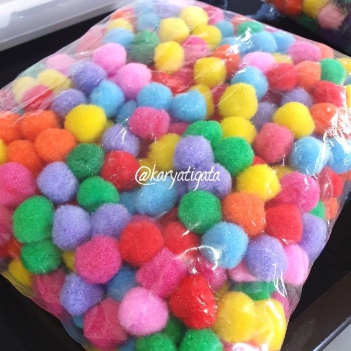 Jual Pom Pom Warna 2 Cm Bahan Craft (Isi 500 Pcs) | Shopee Indonesia