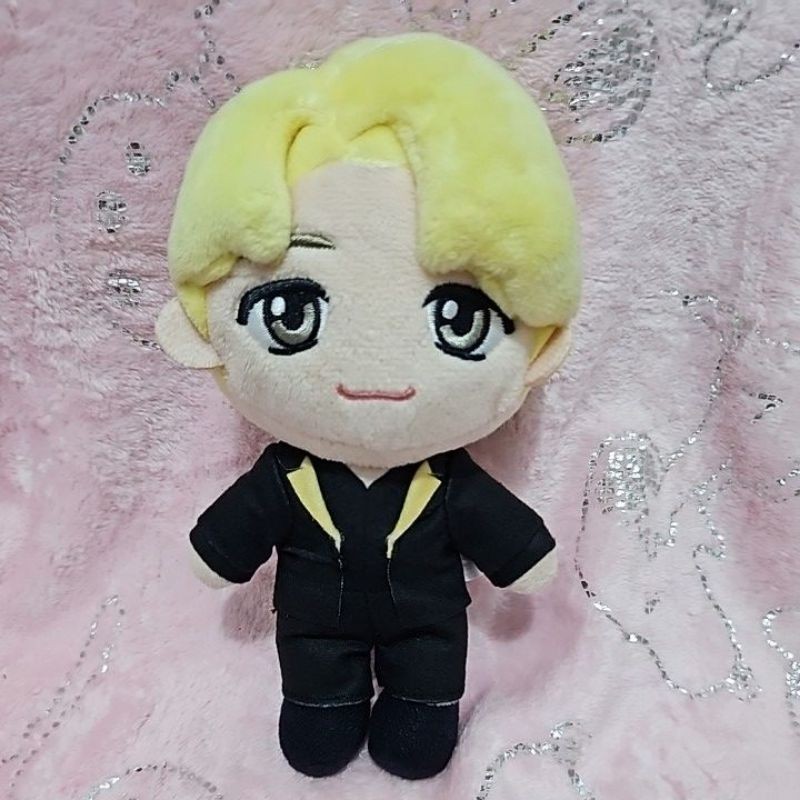 Jual Jimin Tinytan edisi "Butter" original plush | Shopee Indonesia