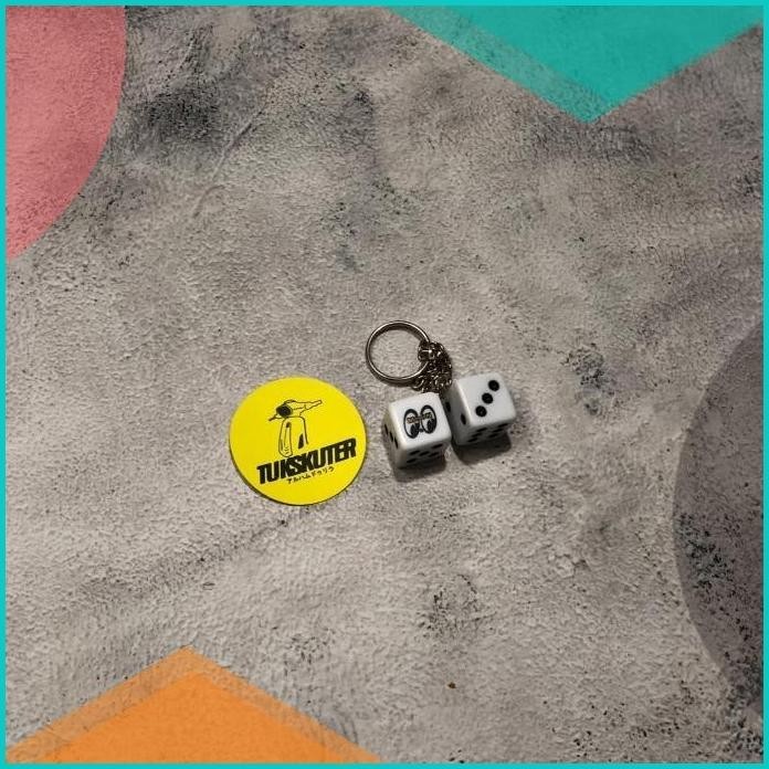 Jual Mooneyes Keychain Twin Dice / Keyring dadu mooneyes 19F3B2024 suku ...