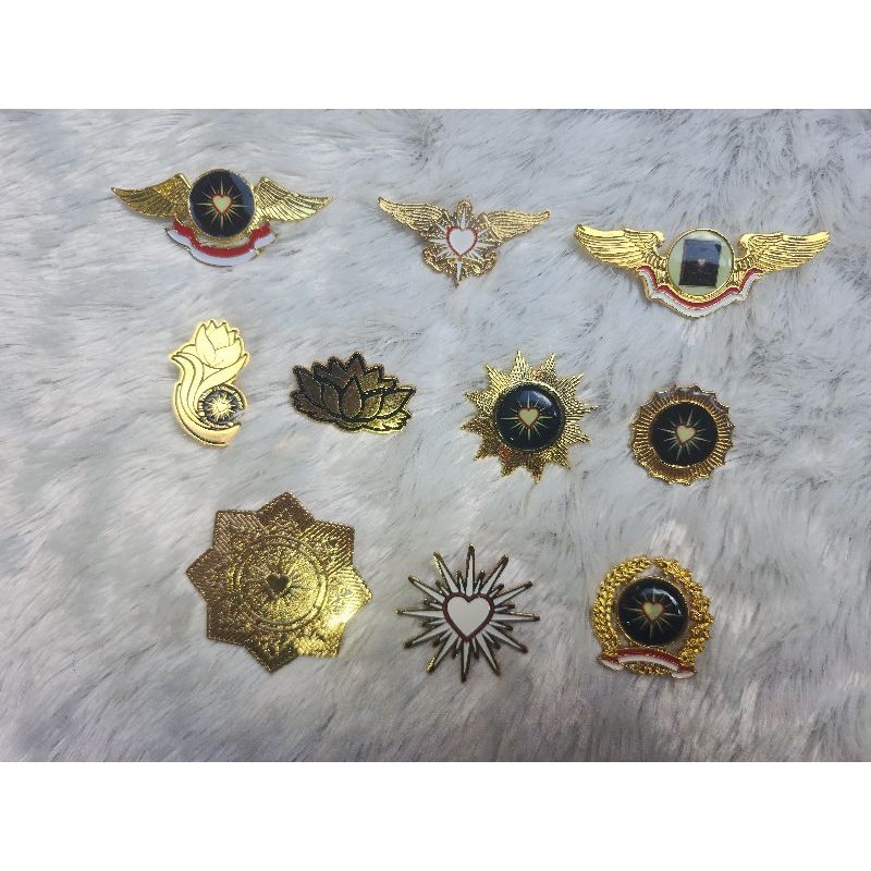 Jual Pin psht bahan logam menyala di tempat gelap /glow in the dark ...