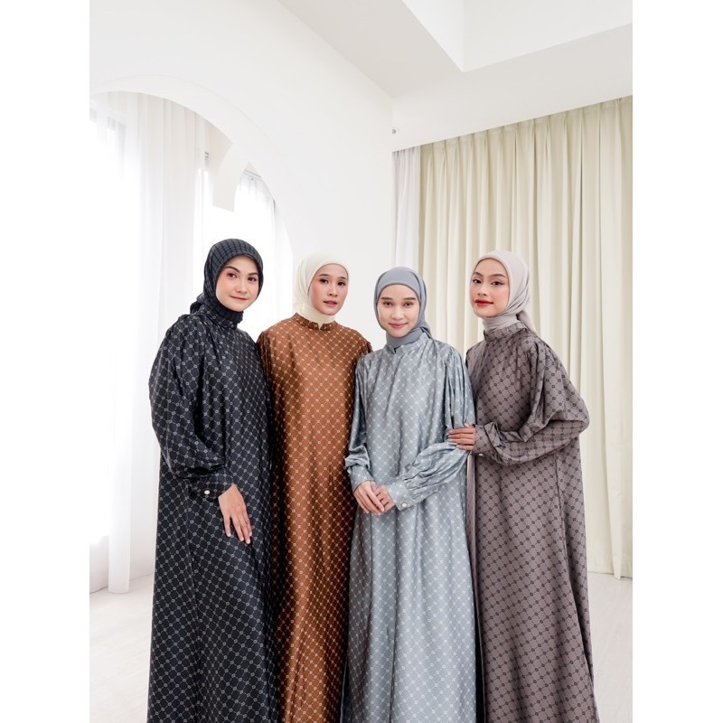 Jual District DEA - Gamis Monogram - gamis motif monogram bahan silk ...
