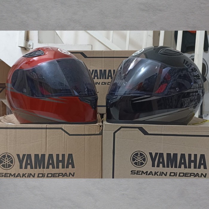 Jual HELM YAMAHA ORIGINAL - HELM FULL FACE - HELM YAMAHA | Shopee Indonesia