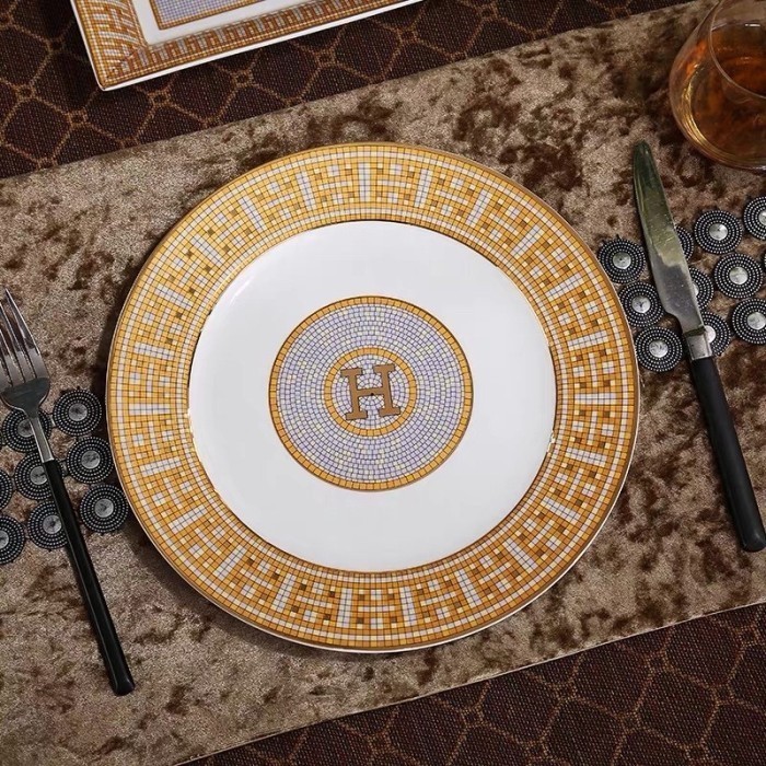 Jual Luxury Gold Herms H Plate Ceramic / Piring Sultan H Mewah Keramik ...