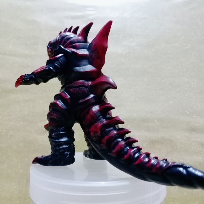 Jual TOP recast china dx bandai ultra monster grigio bone ultraman rb ...