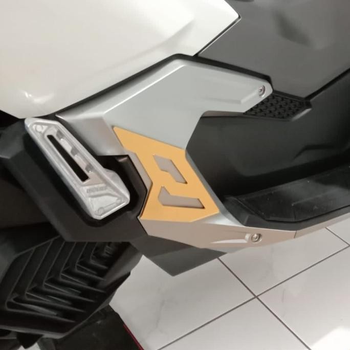 Jual honda adv 160 side step garnish pelindung samping pijakan kaki ...