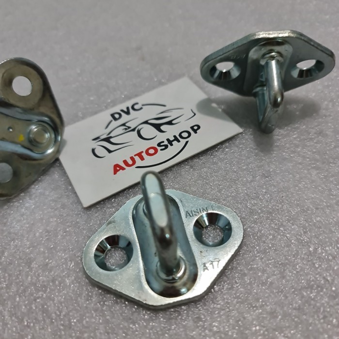 Jual Sam Steker Stricker Pengait Doorlock Bagasi Innova Lama Reborn ...