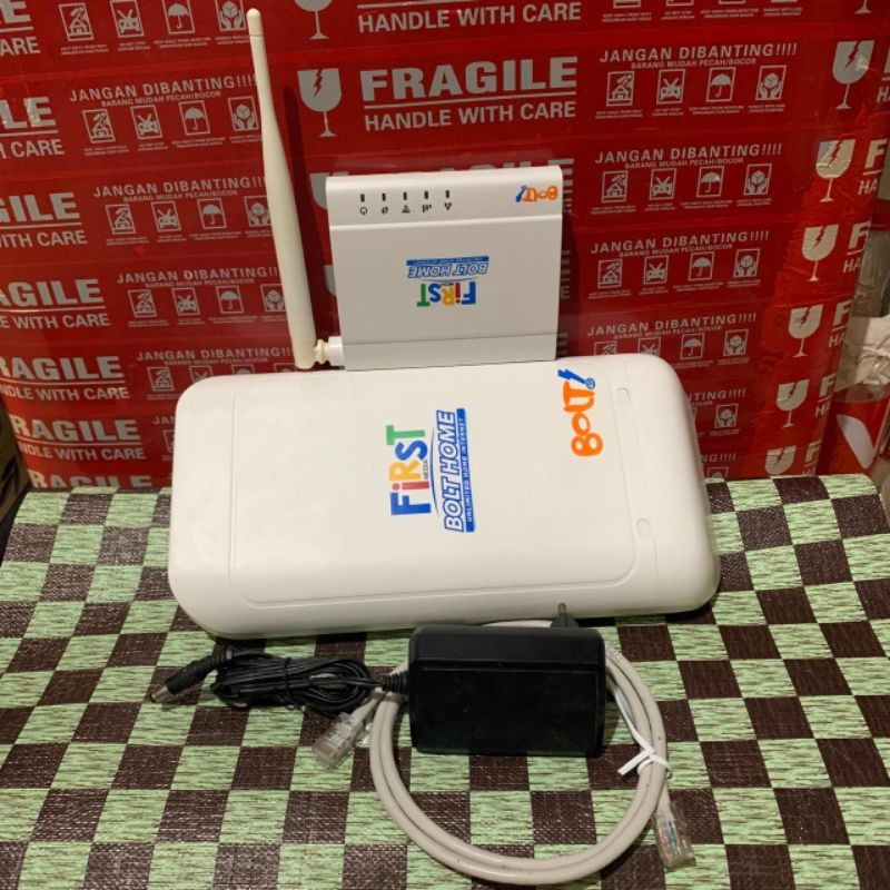 Jual TITAN WIFI HOME BOLT ROUTER BL401 & BL400 UNLOCK 4G T-Sel Byu ...