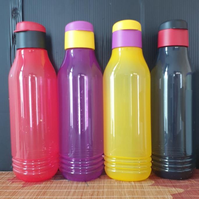 Jual Groovy Bottle 750ml Tupperware botol minum unik bentuk segitiga ...