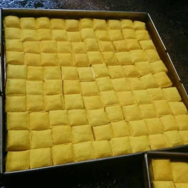 Jual tahu kuning cibuntu segar bandung / tahu susu lembang | Shopee ...