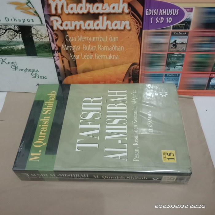 Jual MUST HAVE!! BUKU TAFSIR AL-MISHBAH OLEH M.QURAISH SHIHAB VOLUME 15 TERBARU | Shopee Indonesia