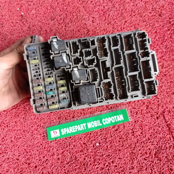 Jual Fuse Box Sikring Dalam Dashboard Honda Cr-V Crv Gen 2 Stream Asli ...