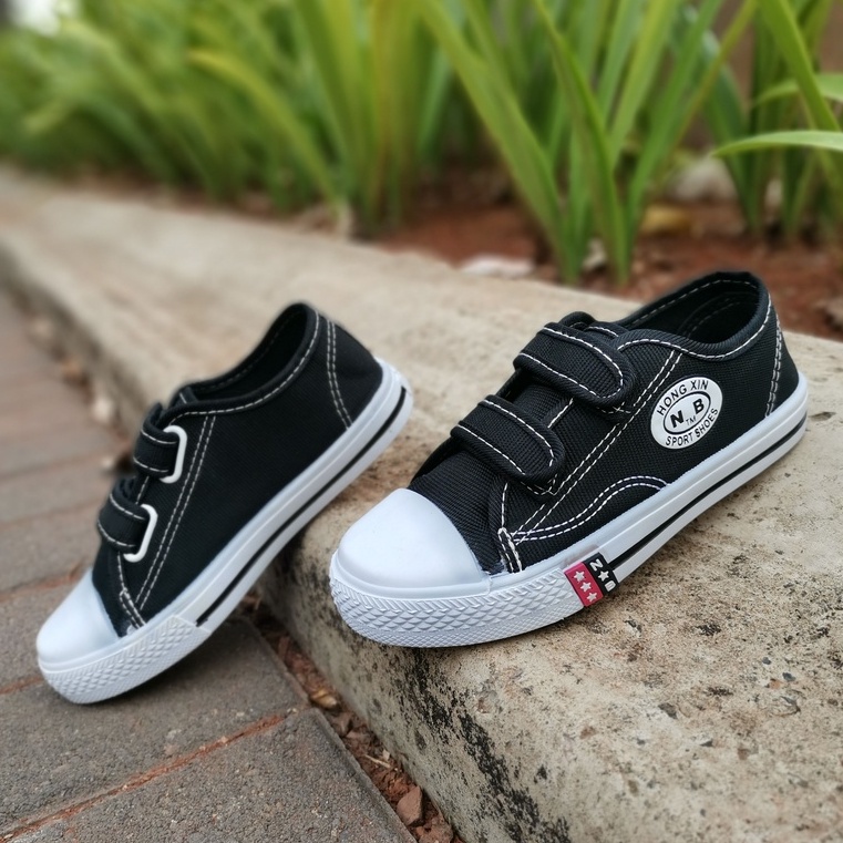 Jual Sepatu Anak Sekolah NB Import Premiun Sepatu Sekolah Tampa Tali TK ...