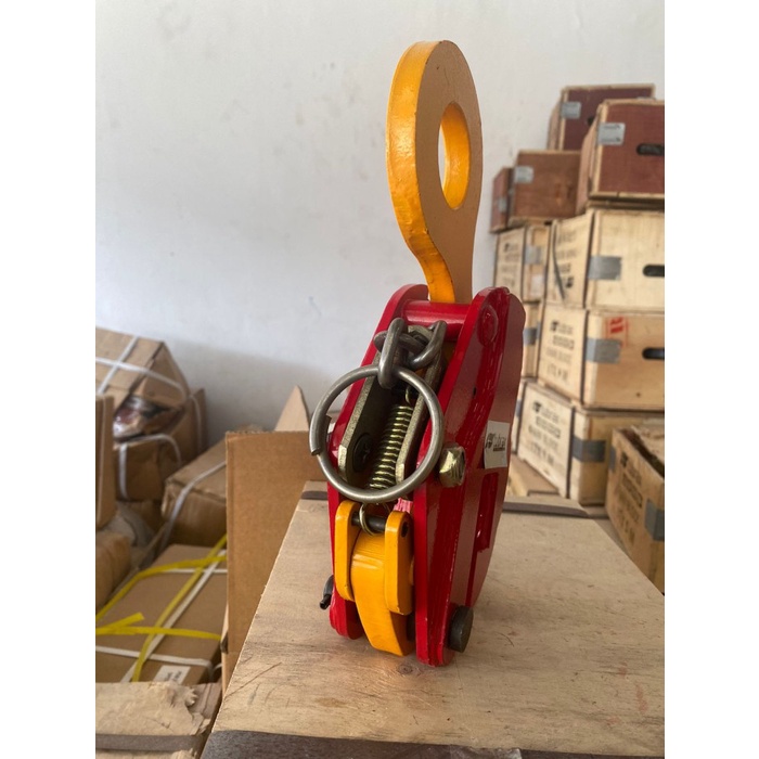 Jual Alat Angkat Plat 1 Ton / Lifting Clamp Hook Vertikal 1 T | Shopee ...