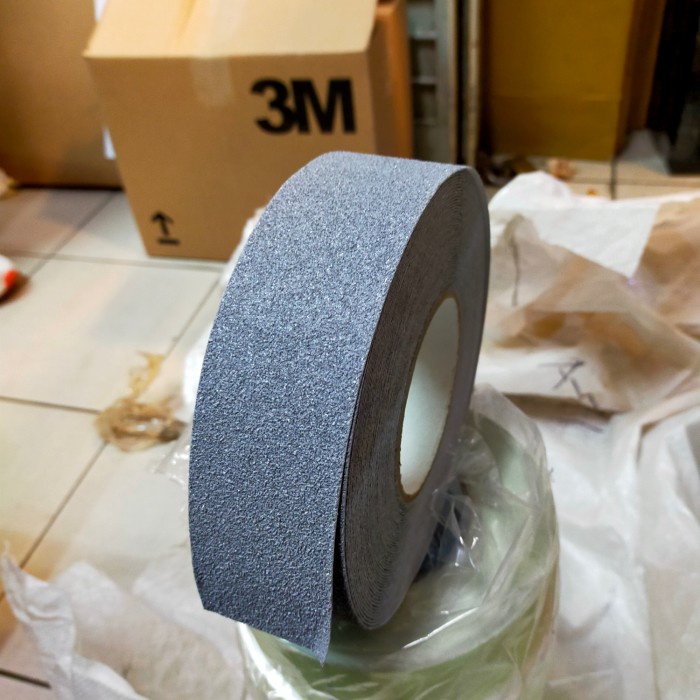 Jual Lakban Safety Walk Anti Slip Tangga Licin Anti Licin 2"Inci X18M Abu" | Shopee Indonesia