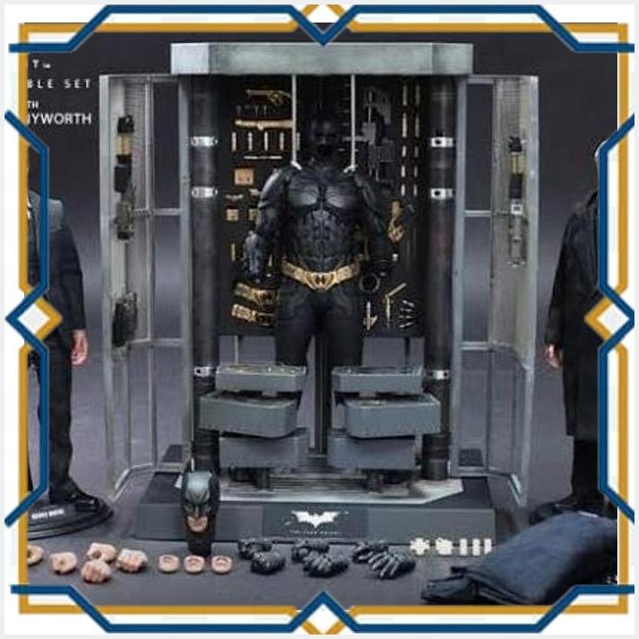 Jual [BTM] HOT TOYS BATMAN ARMORY SET (WAYNE AND ALFRED) | Shopee Indonesia