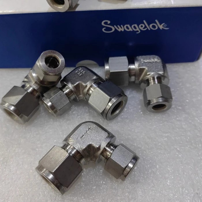 Jual Reducing Union Elbow 1/2" OD x 1/4" OD SS316 "Swagelok" SS-810-9-4 ...
