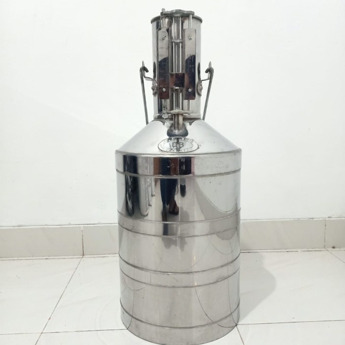 Jual Bejana Ukur Tera BBM 20 Liter Merk DB | Shopee Indonesia