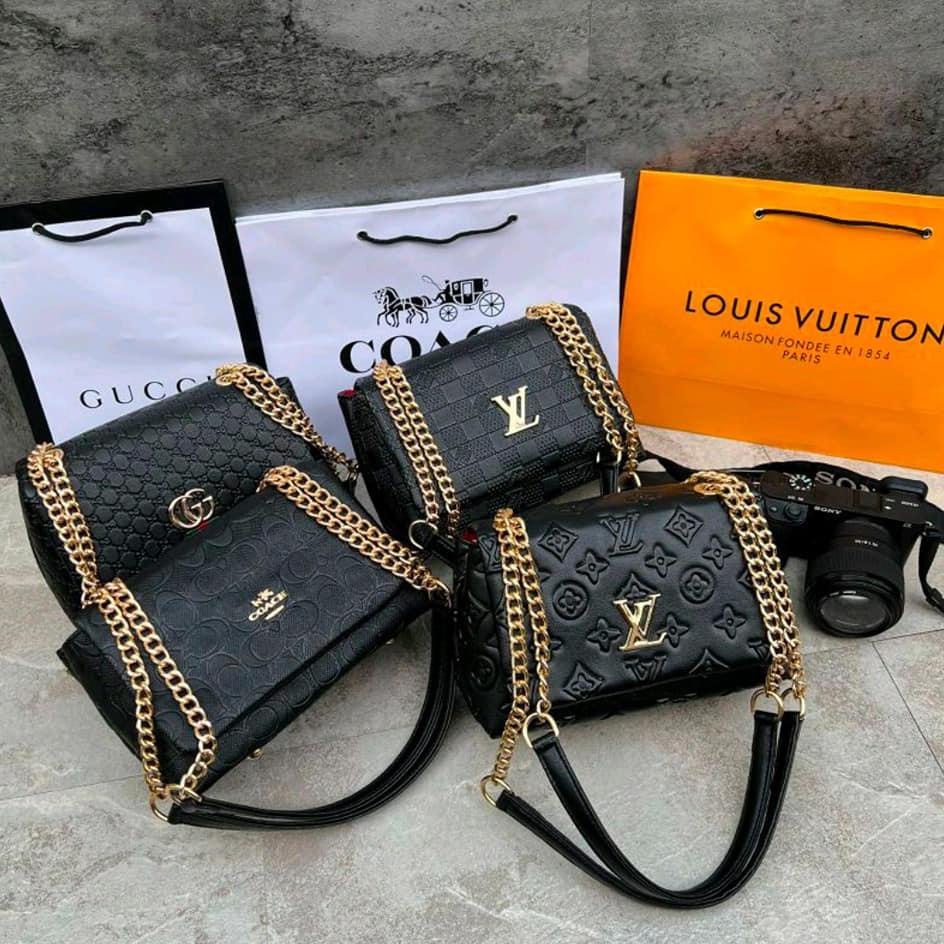 Jual Tren Terbaru, Harga Terbaik, Hanya Ada Di Sini. SLEMPANG BLACK ...