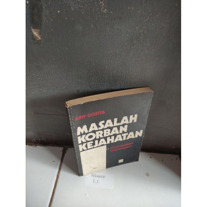 Jual Buku masalah korban kejahatan by Arif gosita | Shopee Indonesia
