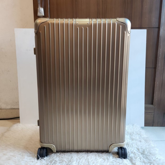 Jual Koper Rimowa LVMH 24 Inch Bagasi Size Gold | Shopee Indonesia