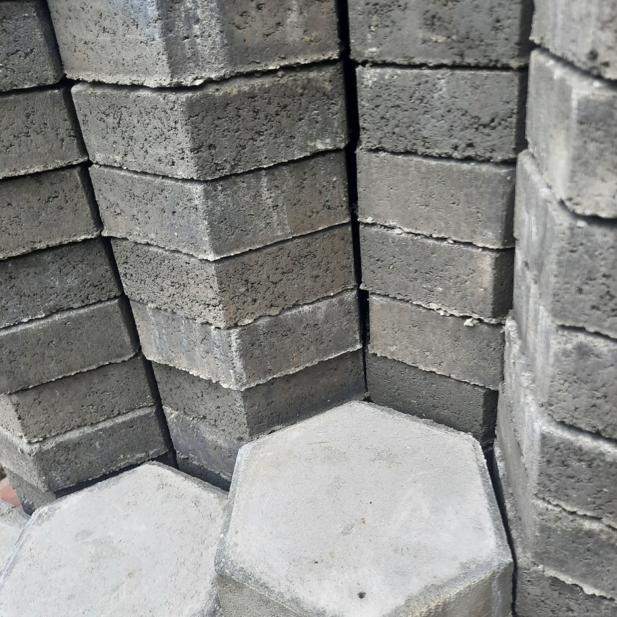Jual paving block, conblock, jenis hexagon / segi 6 - 8cm merah ...