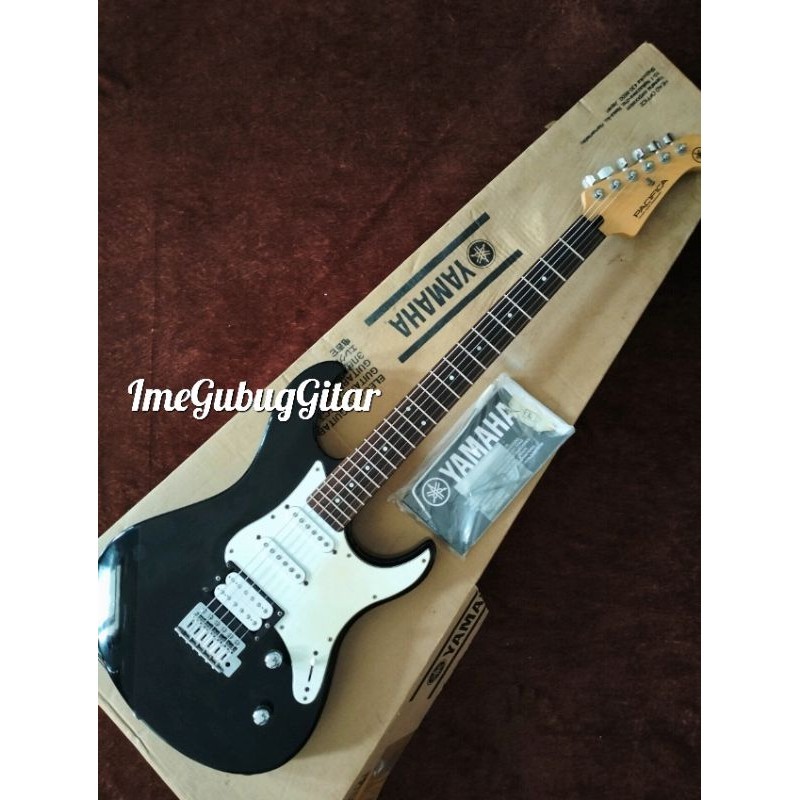 Jual Gitar Elektrik Yamaha Pacifica 112V BL | Shopee Indonesia