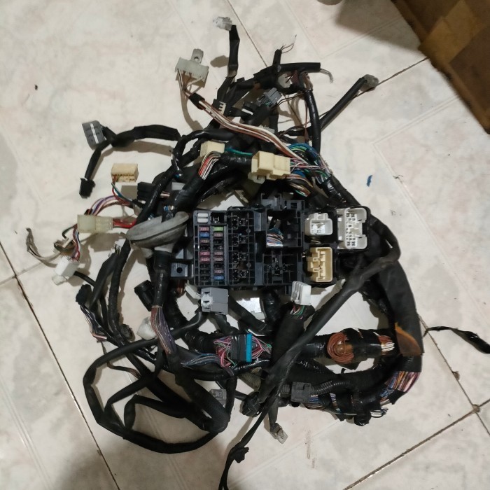Jual Kabel Wire Box Sekring Sikring Dasbord Instrument Rush Terios # ...