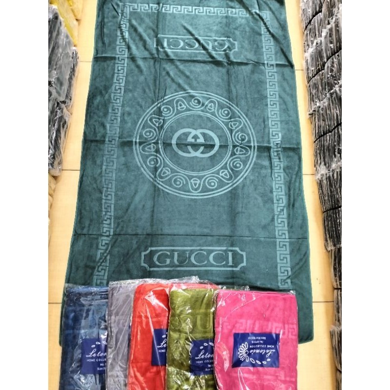 Jual Handuk Tebal Gucci Jumbo Halus 100 Cm x155 Cm | Shopee Indonesia