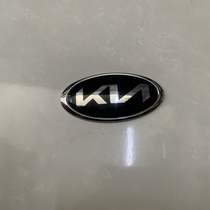 Jual Emblem Kia logo untuk Kia Rio depan belakang steer | Shopee Indonesia