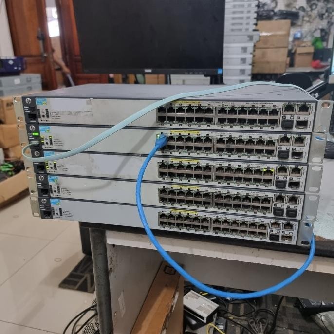 Jual HPE Procurve J9624A Aruba 2620-24 PoE+ 24port Switch Managed Web ...