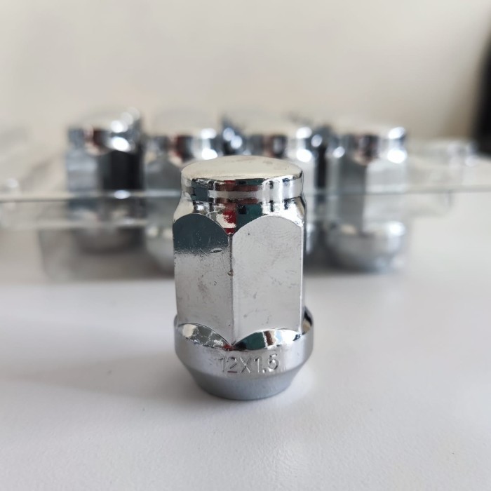 Jual Baut Ban Mur Roda Lugnut Mobil 12 x 1.5 Besi Chrome Sier | Shopee ...