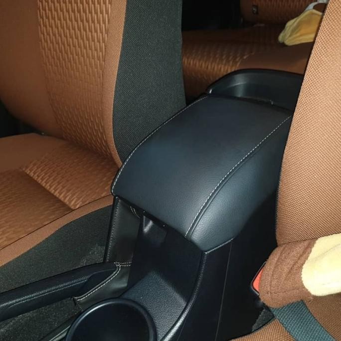 Jual [BTT] ARMREST CONSOLE BOX ORIGINAL OEM INNOVA REBORN GV 2016-2024 ...