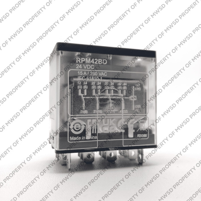 Jual SCHNEIDER RELAY PLUG IN 4CO 15A DENGAN LED 24VDC RPM42BD | Shopee Indonesia