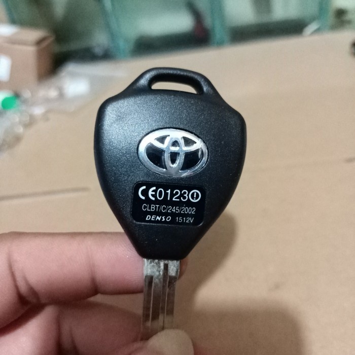 Jual CASING RUMAH KUNCI REMOTE ALARM MOBIL TOYOTA CROWN CAMRY INNOVA ...