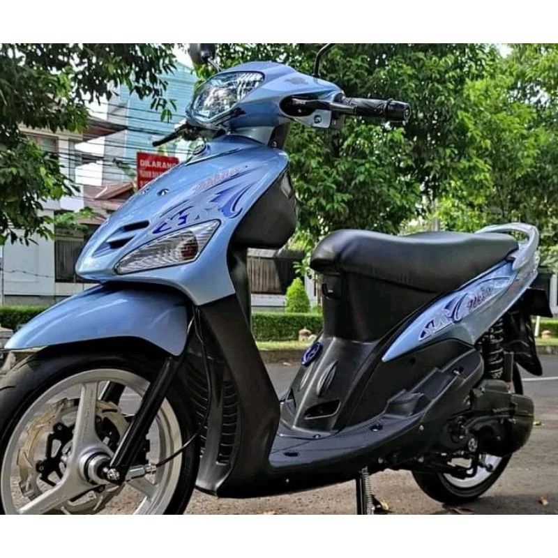Jual Striping Lis sticker standar ORI yamaha mio sporty 2005 bunga biru ...