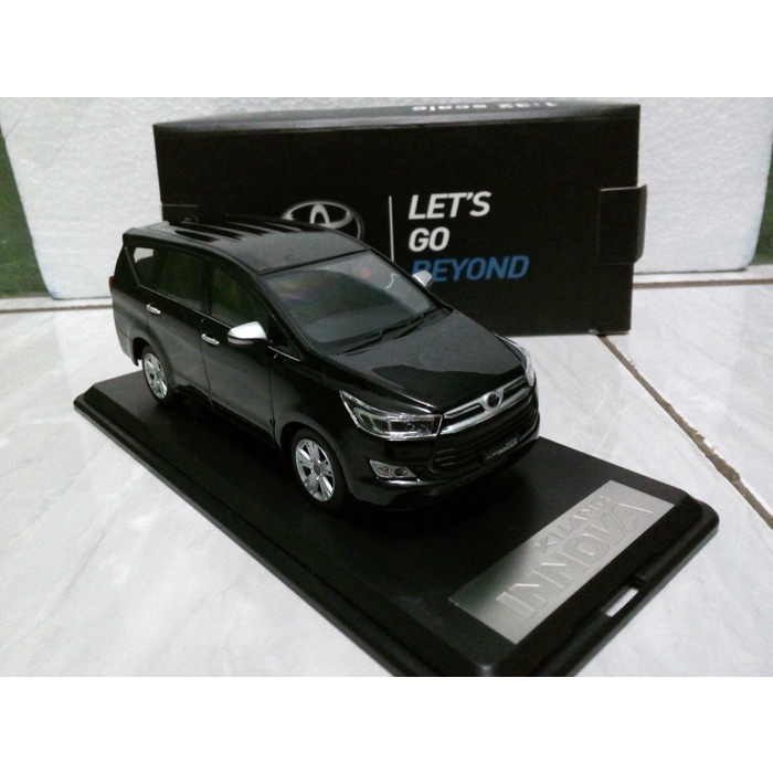 Jual Baru Diecast Miniatur Mobil Toyota All New Kijang Innova Reborn ...