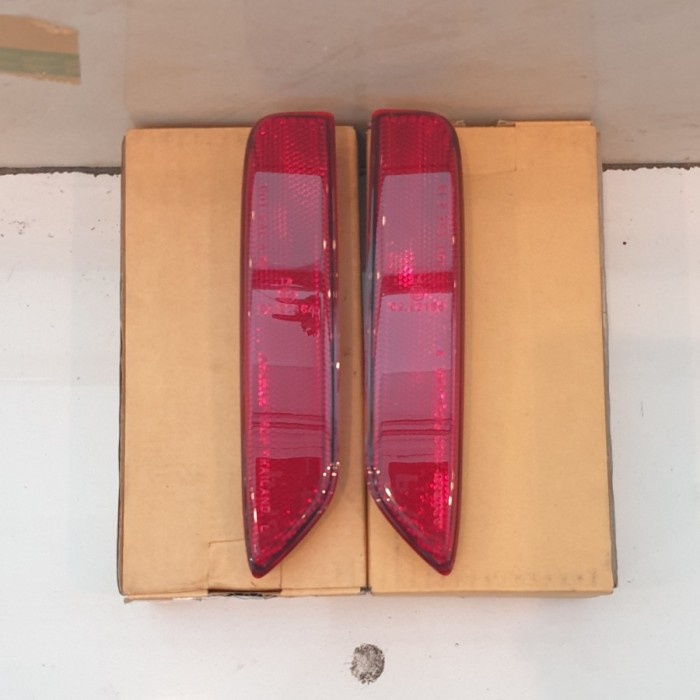 Jual Lampu Reflektor Bemper Belakang Mitsubishi Xpander Cross New ...