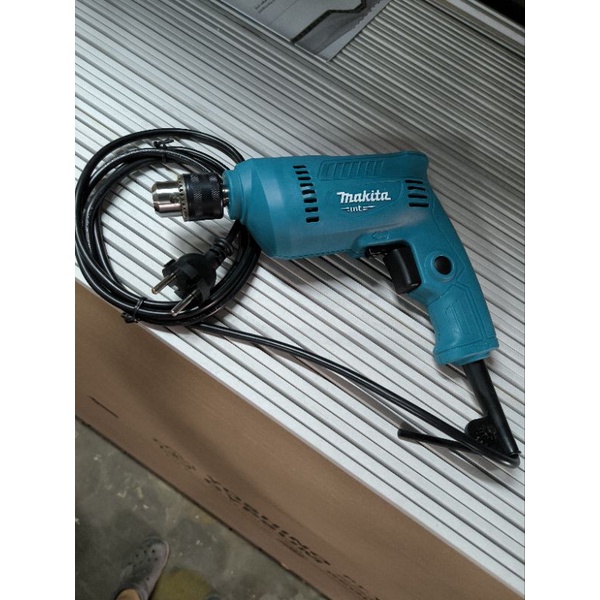 Jual Mesin Bor Tangan MAKITA Besi Kayu 10 mm M 0600 B M0600B | Shopee Indonesia