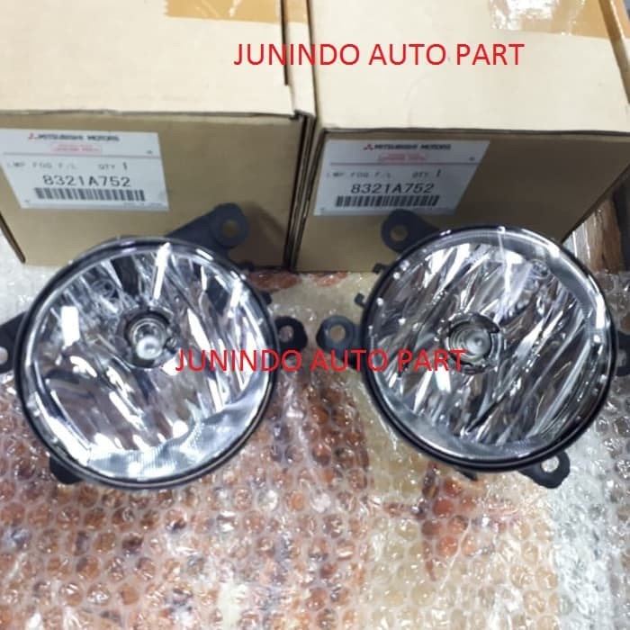 Jual Hara Fog Lamp Kiri Mitsubishi Xpander - 8321A752 | Shopee Indonesia