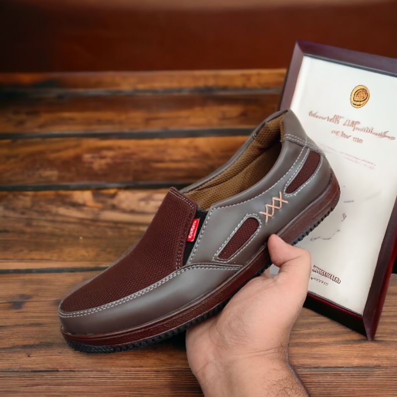 Jual Kickers sepatu kasual pria coklat fashion slipon cowok | Shopee ...