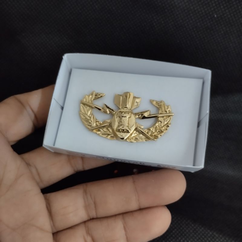Jual brevet wing pdh jihandak zeni tni ad | Shopee Indonesia