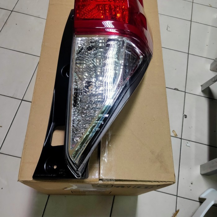 Jual [New] Lampu Stop Kanan Original Toyota Inova Rebond Diskon ...