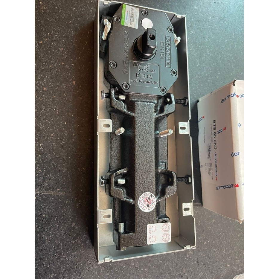 Jual Floor Hinge Dorma Bts 65 ( Engsel Tanam ) | Shopee Indonesia