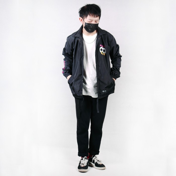 Jual Kremlin Coach Jacket Hitam - Goosebumps | Shopee Indonesia