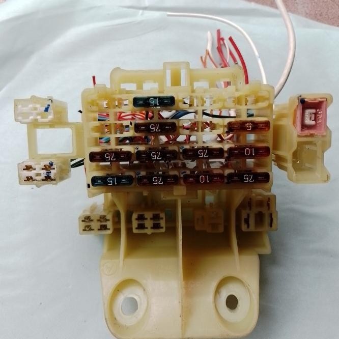 Jual Fuse Box Sikring Toyota Kijang Kapsul Lgx Lsx Lx Original | Shopee ...